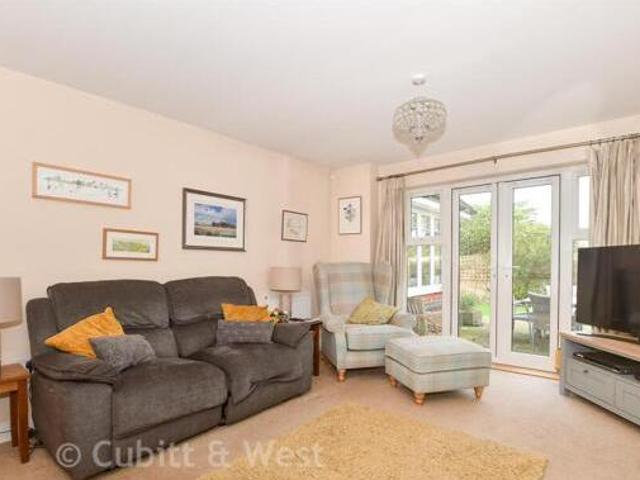 William Gardens, Horley, 5 Bedroom Detached