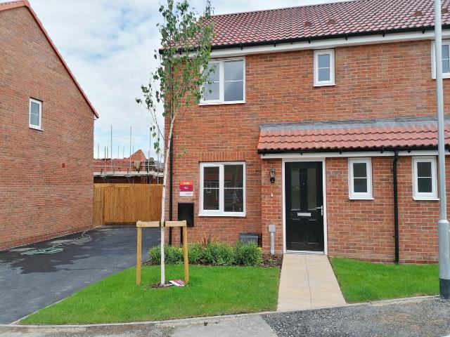 William Gardens, Retford DN22, 3 bed semi detached house to rent, £950 pcm | PrimeLocation