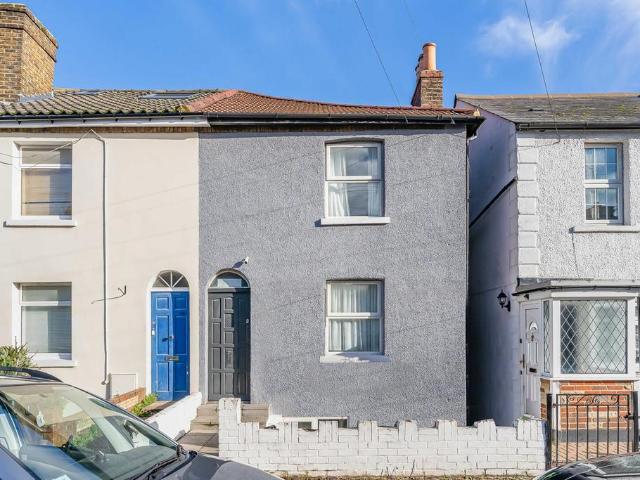 William Road, Sutton 5 bed end of terrace house to rent £4,950 pcm £1,142 pw