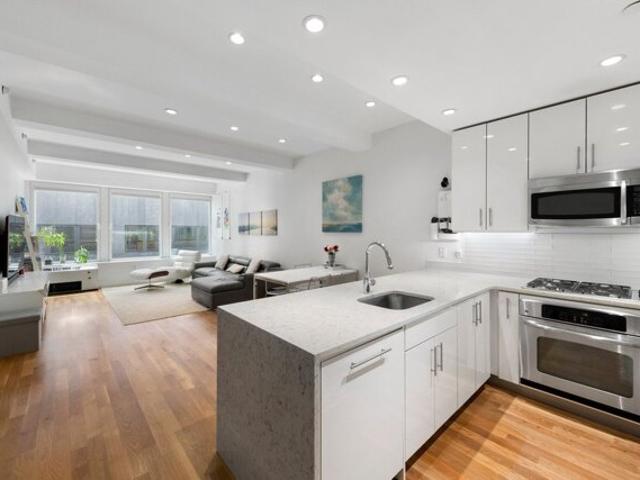 William St Apt C, New York, Condo For Sale