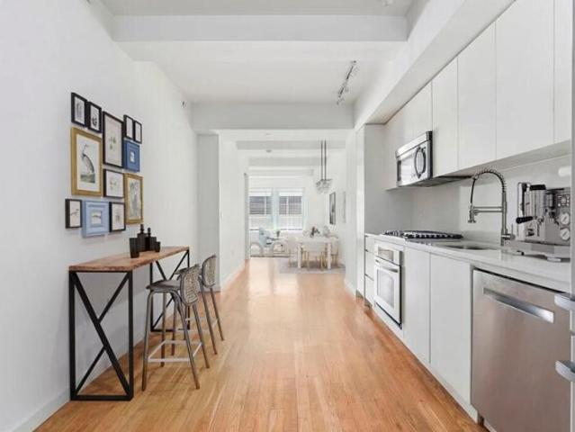 William St Apt H, New York, Condo For Sale