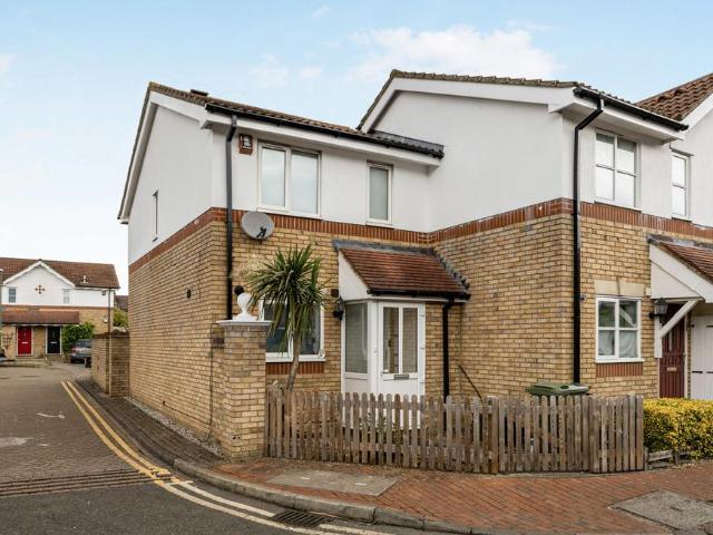 William Street, Carshalton, SM5 2 bed house to rent £1,900 pcm £438 pw
