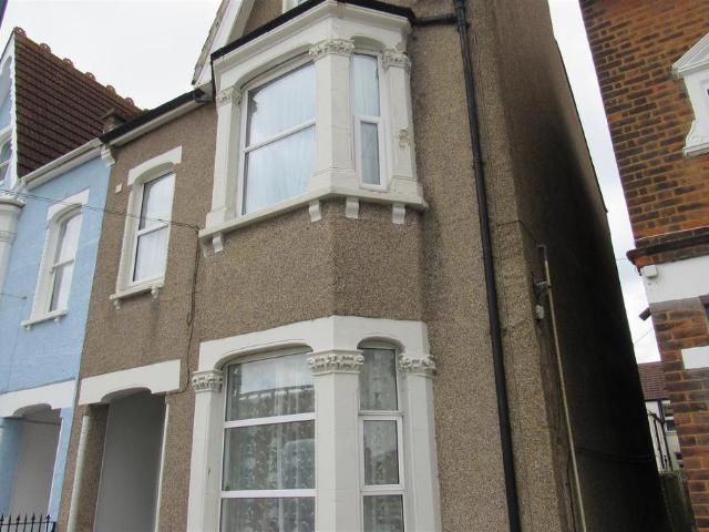 William Street, Herne Bay 3 bed maisonette to rent £1,595 pcm £368 pw