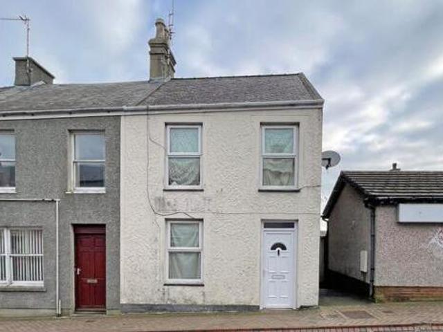 William Street, Holyhead, 2 Bedroom End