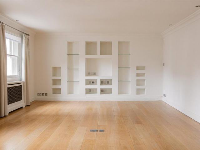 William Street, Knightsbridge, SW1X 3 bed apartment to rent £12,350 pcm £2,850 pw