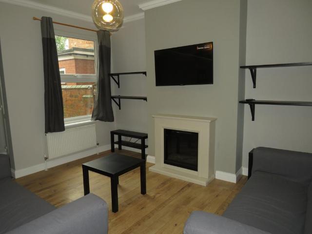 William Street, Loughborough LE11 6 bed house to rent £2,990 pcm £690 pw