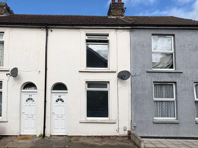 William Street, Sittingbourne ME10, 3 bed terraced house to rent, £1,300 pcm | PrimeLocation