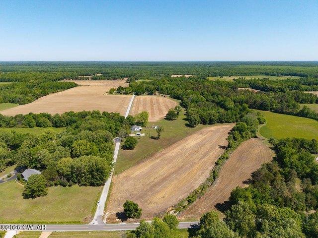 Williams Rd, Henderson, TN 38340
