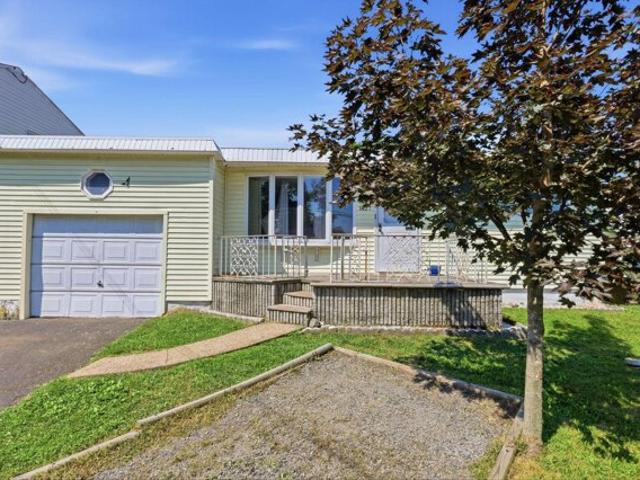 Williams St, Levittown, Home For Sale