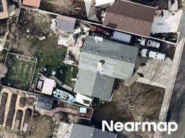Williamsburg Dr