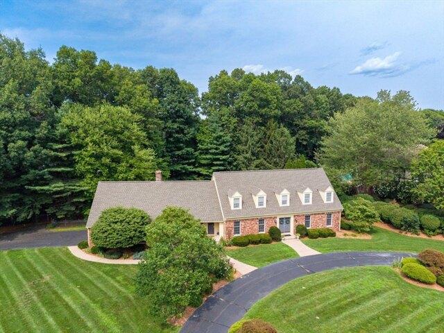 Williamsburg Dr, Longmeadow, Home For Sale