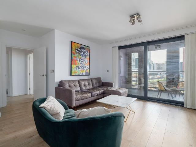 Williamsburg Plaza E14, 2 bed flat to rent, £2,750 pcm | PrimeLocation