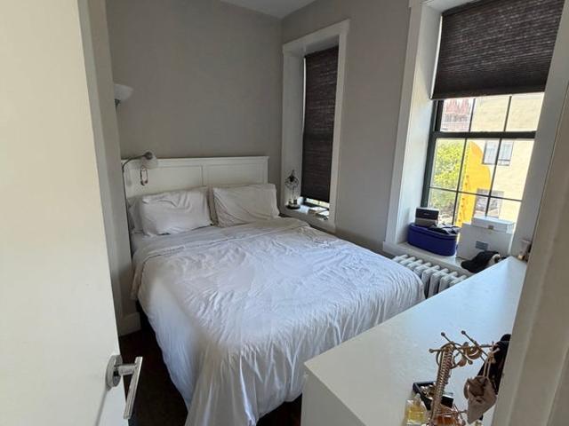 Williamsburg Room Sublet Available