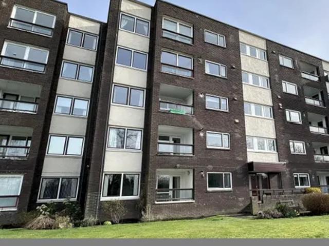 Williamwood Golf Club, Strathtay Avenue, Clarkston, G44 3LA, United Kingdom | 2 bed apartment for rent #167774685 | Rentberry