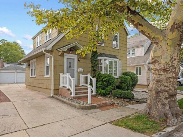 Williston Park NY 11596 104957358
