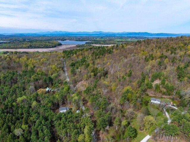 Williston VT 05495 103163175