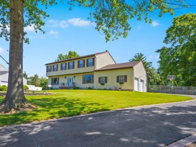 Willis Dr, Ewing, Home For Sale