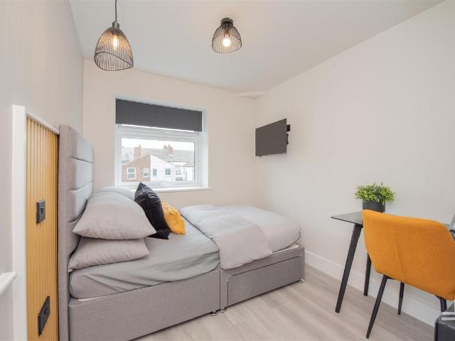 Willis Street, Warrington WA1, Room to rent, £650 pcm | PrimeLocation