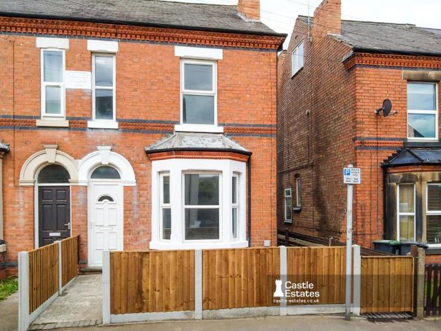 Willoughby Street, Beeston. 3 bed semi detached house to rent £1,295 pcm £299 pw