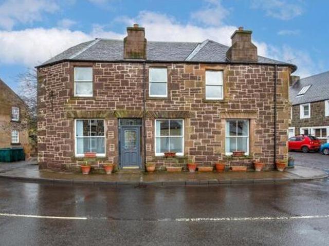 Willoughby Street, Muthill, 3 Bedroom Detached