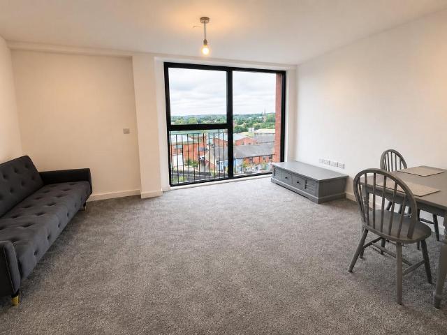 Willow Court, Ford Lane, Salford 1 bed apartment to rent £1,025 pcm £237 pw