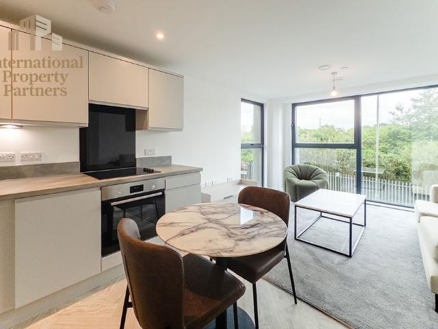 Willow Court, Ford Lane, Salford M6, 1 bed flat to rent, £1,050 pcm | PrimeLocation