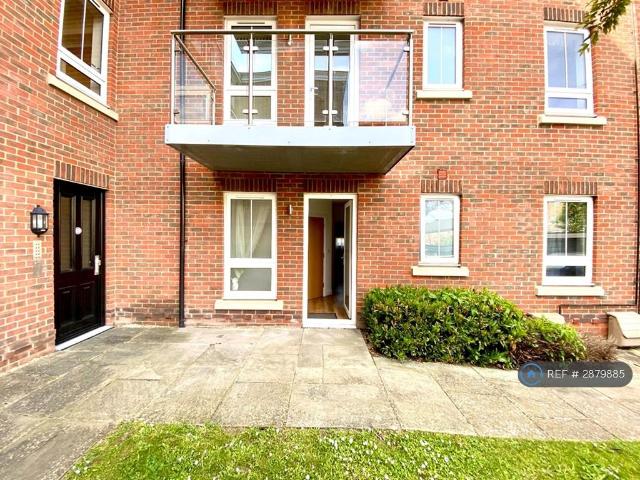 Willow Court, Maidenhead, SL6 2 bed flat to rent £1,775 pcm £410 pw