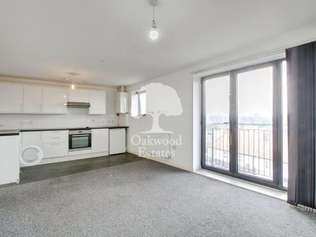 Willow Court, Meadfield Road, Slough SL3, 1 bed flat to rent, £1,100 pcm | PrimeLocation
