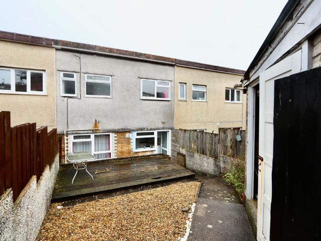 Willow Court, Newbridge NP11, 2 bed terraced house to rent, £850 pcm | PrimeLocation