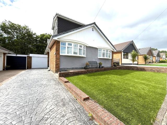 Willow Court, Ryton NE40, 4 bed detached bungalow to rent, £1,250 pcm | PrimeLocation