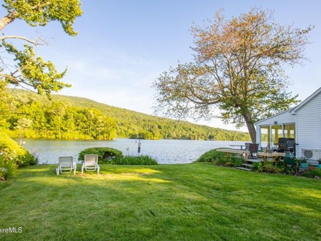 Willow Cove Rd, Cheshire, Home For Sale