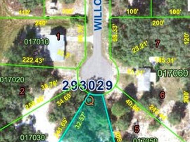 Willow Cir, Lake Wales, FL 33898