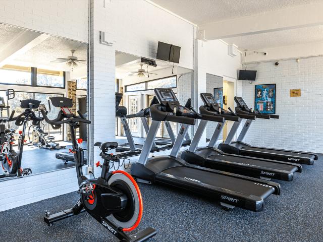 Willow Creek 1 Bedroom Apartment for Rent at 201 W 99th Ter, Kansas City, MO 64114 Willow Creek