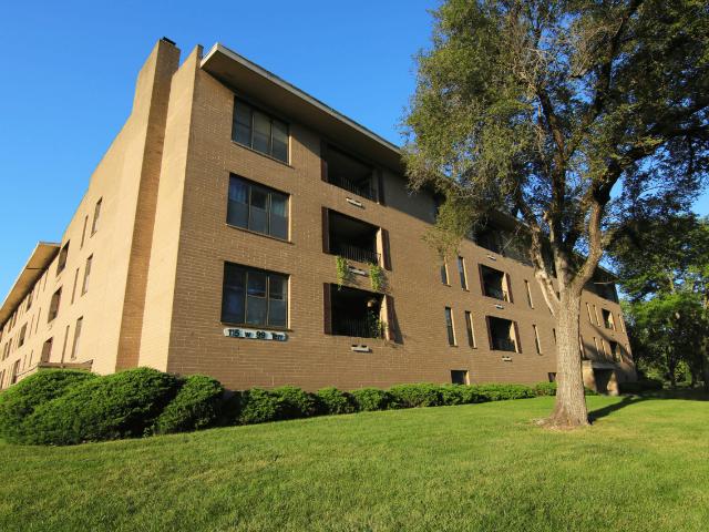 Willow Creek 1 Bedroom Apartment for Rent at 201 W 99th Ter, Kansas City, MO 64114 Willow Creek