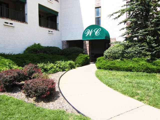 Willow Creek 2 Bedroom Apartment for Rent at 201 W 99th Ter, Kansas City, MO 64114 Willow Creek