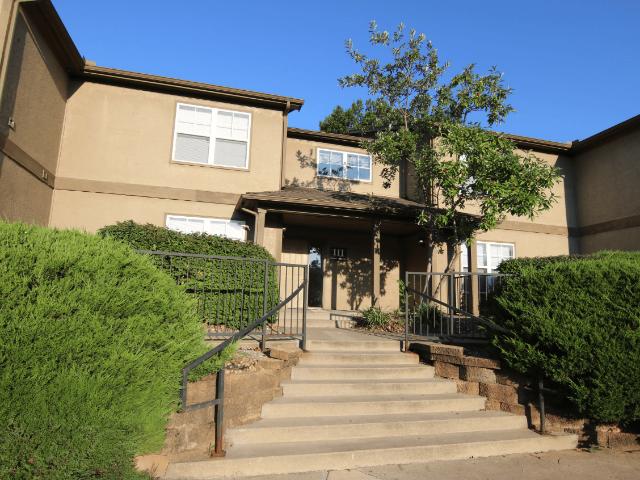 Willow Creek 2 Bedroom Apartment for Rent at 201 W 99th Ter, Kansas City, MO 64114 Willow Creek