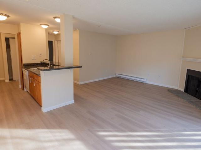 Willow Creek Apartments 1 Bedroom Apartment for Rent at 19306 Bothell Way Ne, Bothell, WA 98011 Country Village Lake Pleasant