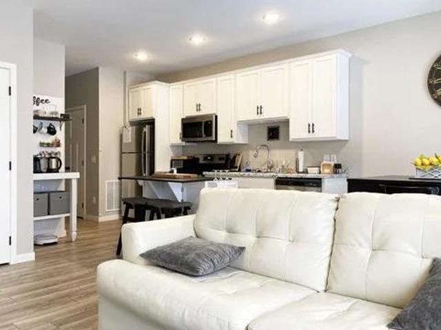 Willow Creek Townhomes