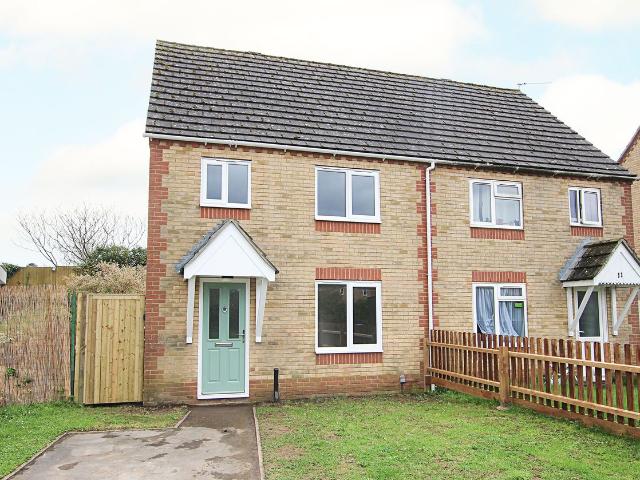 Willow Crescent, Newmarket CB8, 3 bed semi detached house to rent, £1,300 pcm | PrimeLocation
