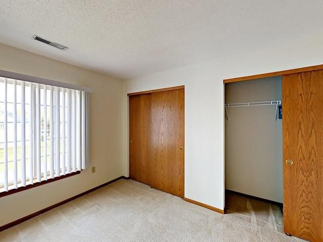Willow Brook Greens 2 Bedroom Apartment for Rent at 17465 River Birch Dr, Brookfield, WI 53045