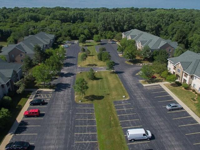 Willow Brook Greens 2 Bedroom Apartment for Rent at 17465 River Birch Dr, Brookfield, WI 53045