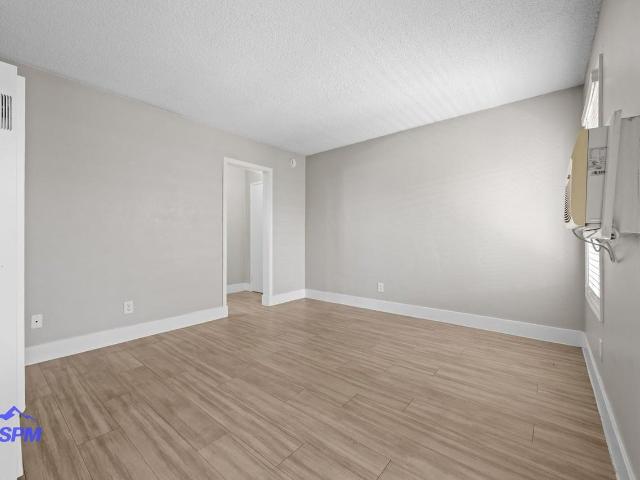 Willow Glen Apartments 1 Bedroom Apartment for Rent at 3635 College Ave, San Diego, CA 92115 Redwood Village Rolando Park