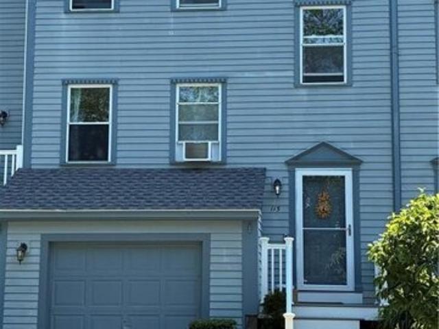 Willow Glen Cir Apt,warwick, Home For Sale