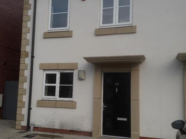Willow Grove, Thorne DN8, 1 bed end terrace house to rent, £500 pcm | PrimeLocation