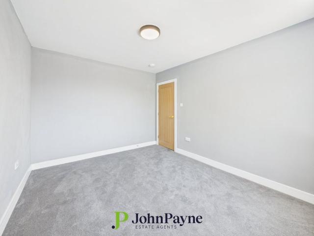 Willow Grove, Tile Hill, Coventry, CV4 9EP