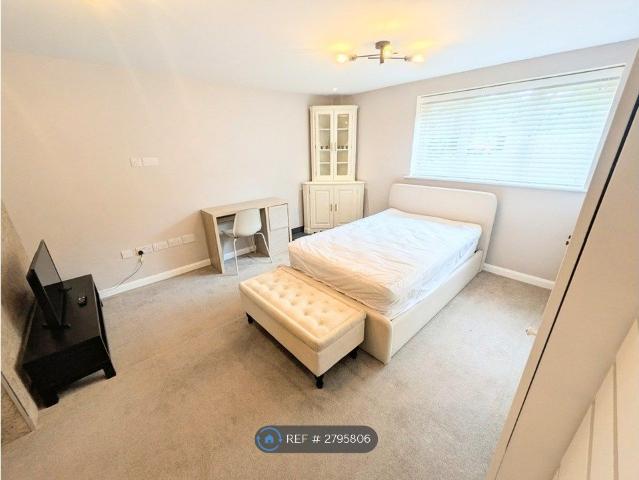 Willow Drive, Bicester OX26, Room to rent, £850 pcm | PrimeLocation