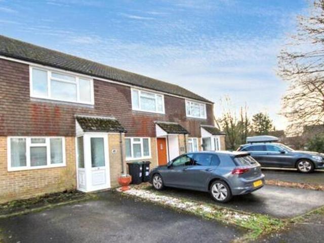 Willow Drive, Ringwood, 2 Bedroom End