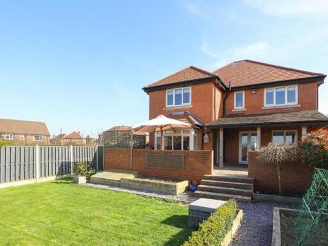 Willow Farm Court, Wales, 4 Bedroom Detached