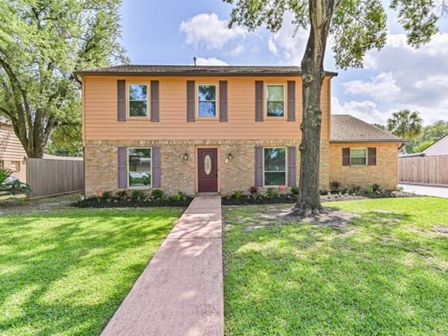 Willow Hill Dr, Seabrook, Home For Sale