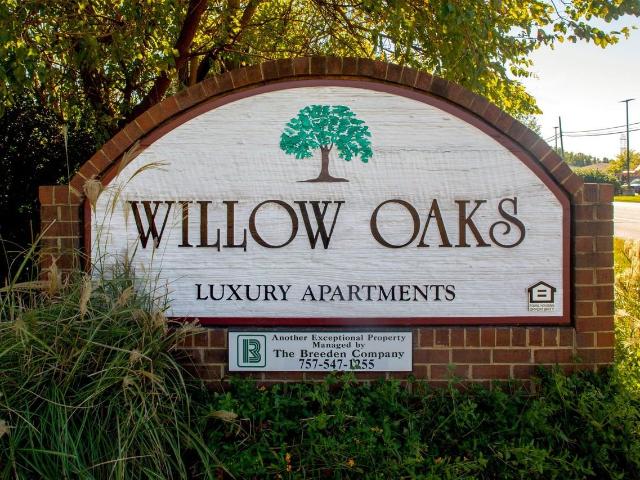 Willow Oaks Apartments 2 Bedroom Apartment for Rent at 200 Oak Leaf Ct, Chesapeake, VA 23320 Greenbrier West